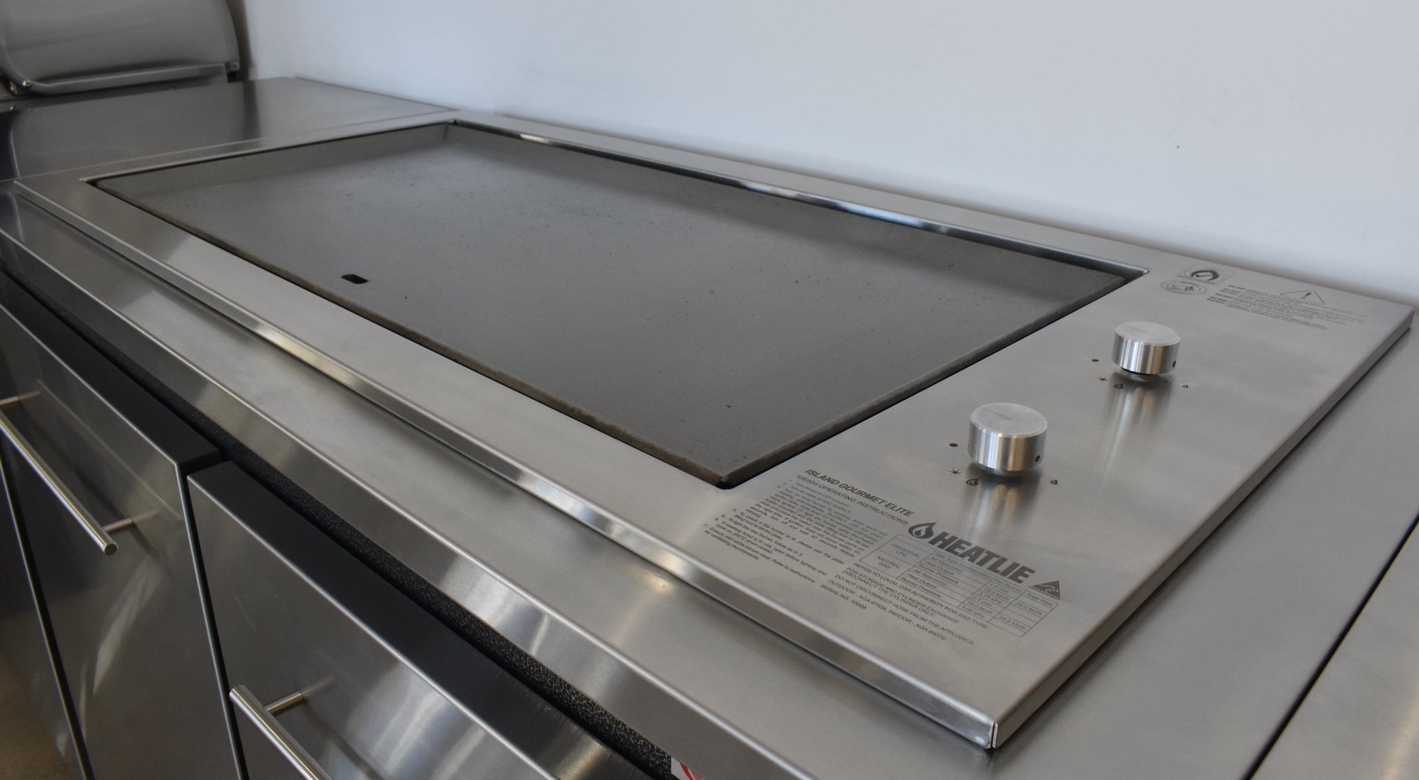 Island Gourmet Elite Indoor & Outdoor Kitchen BBQ | Heatlie BBQs